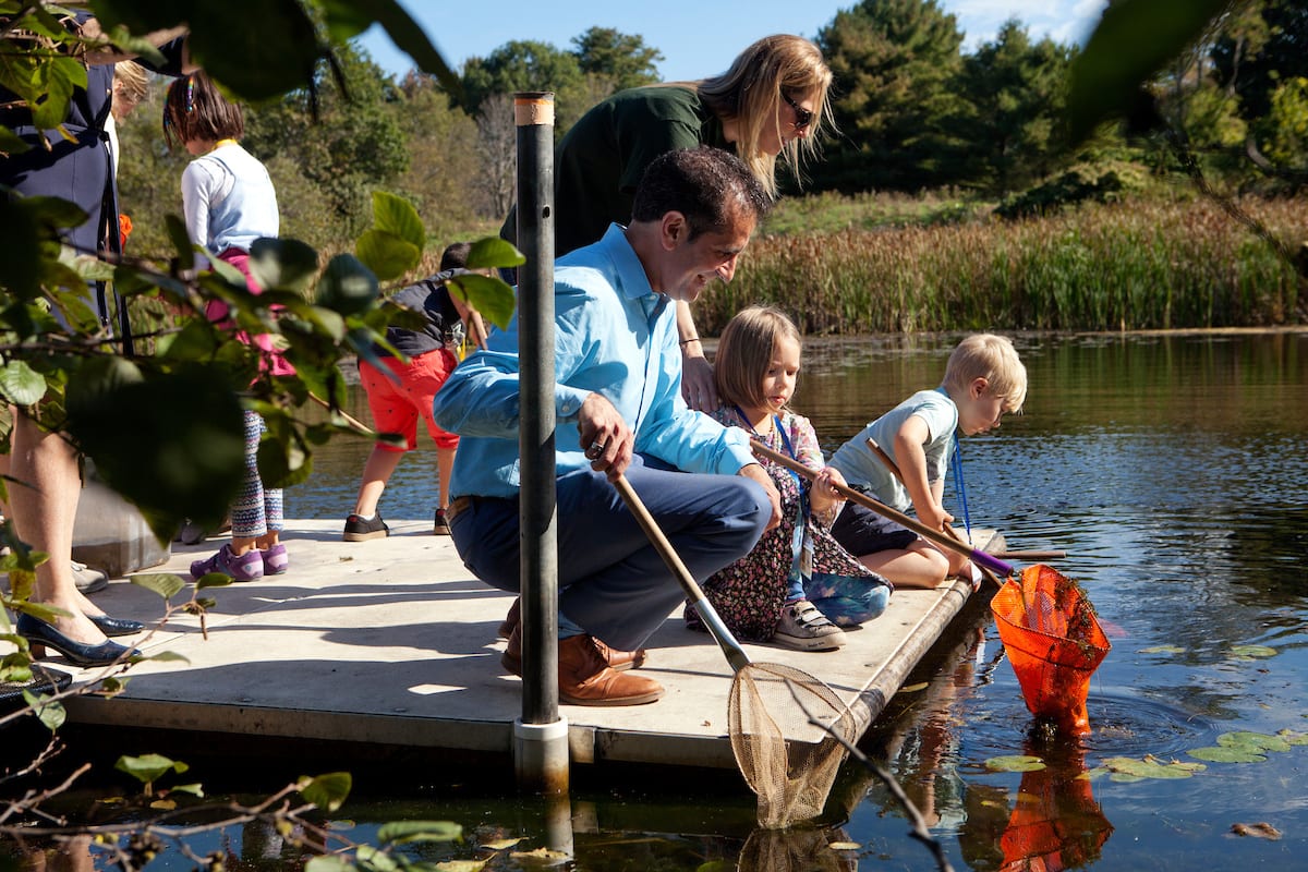 Portland superintendent & students go "ponding" - Maine Audubon